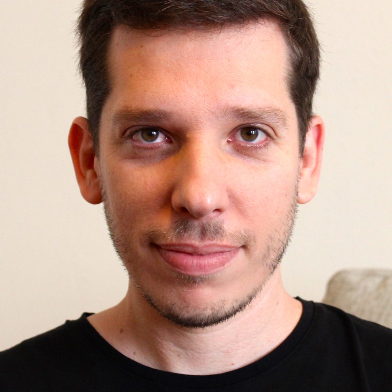Pedro Valente – Medium
