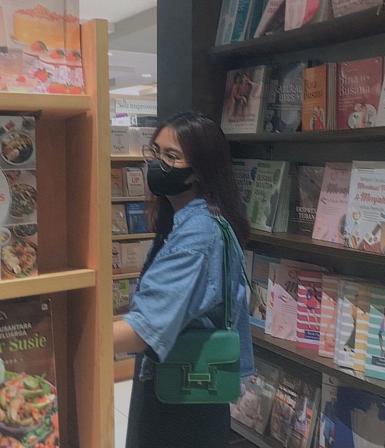 Risang Ayu – Medium