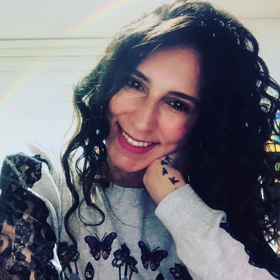 Laura Cano – Medium