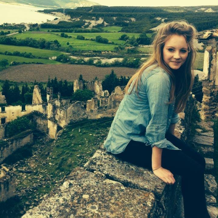 Emma Pritchard – Medium