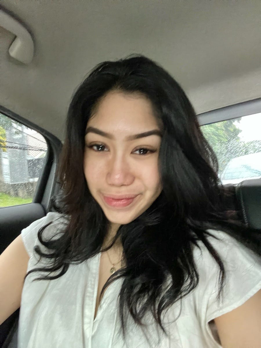 Annisa Adelita – Medium