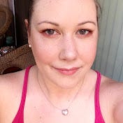 Amber Quin – Medium