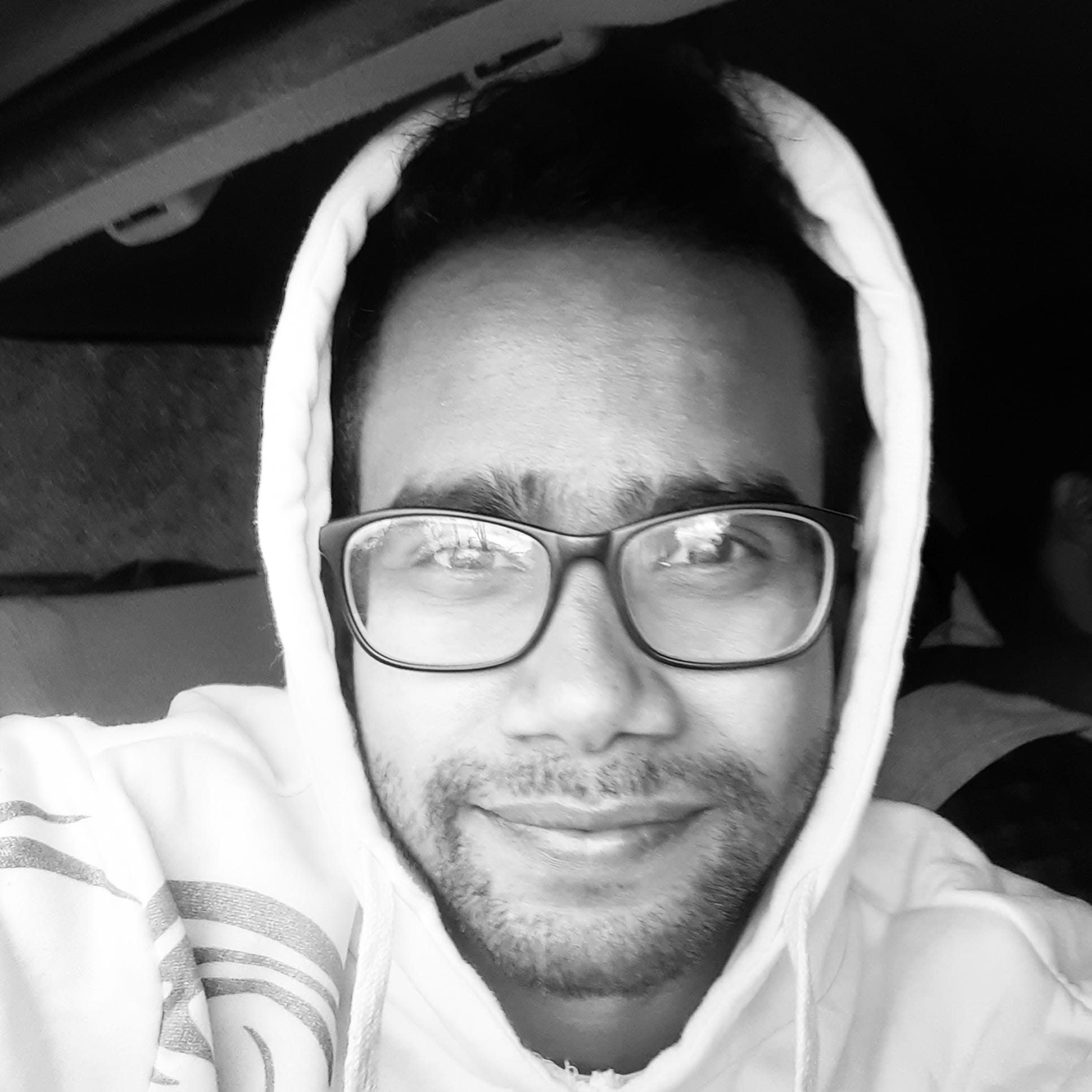 Nodex Dee – Medium