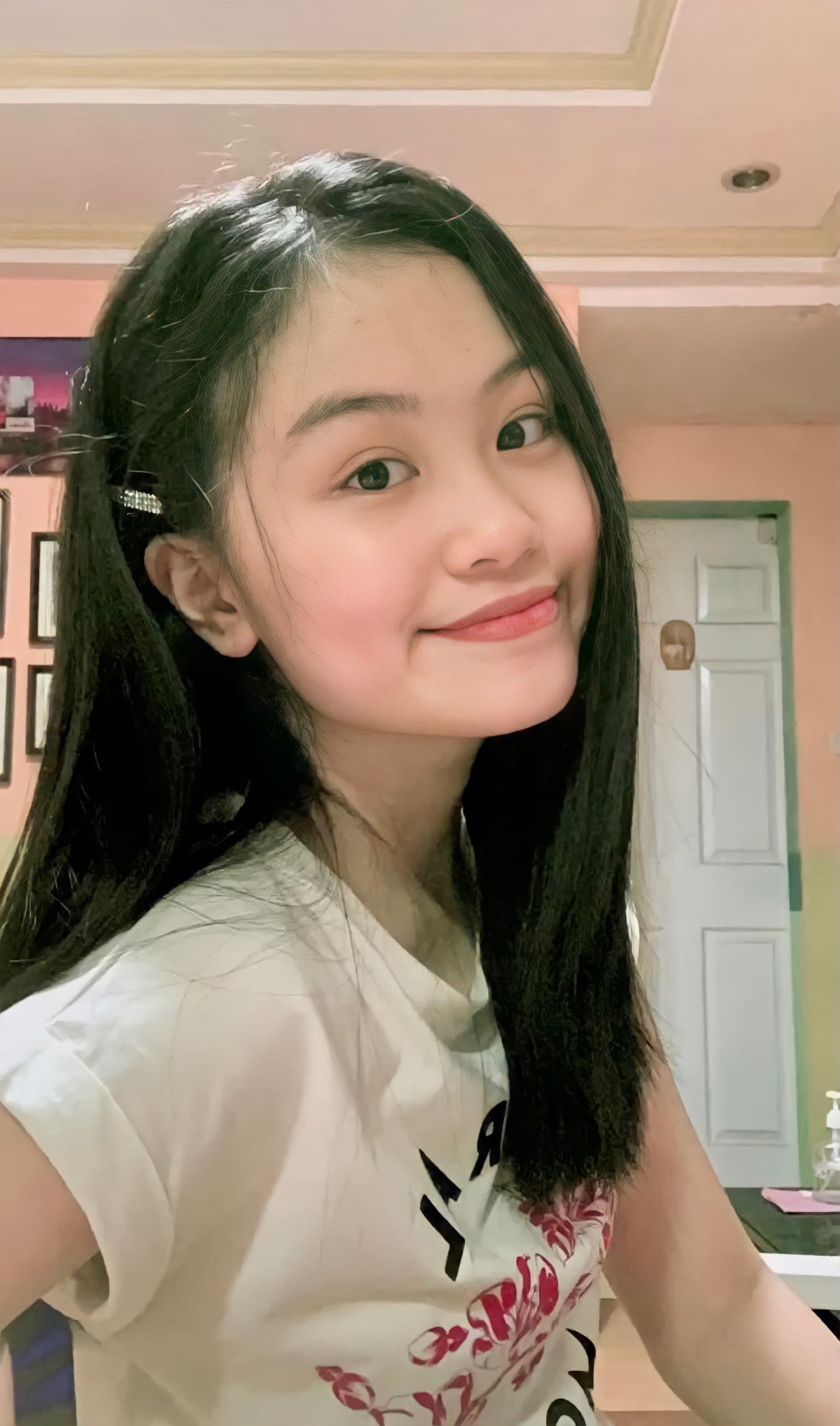 Jenna Sofia Lucernas – Medium