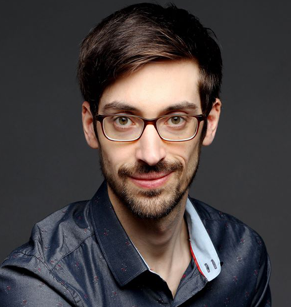 Simon Granger – Medium