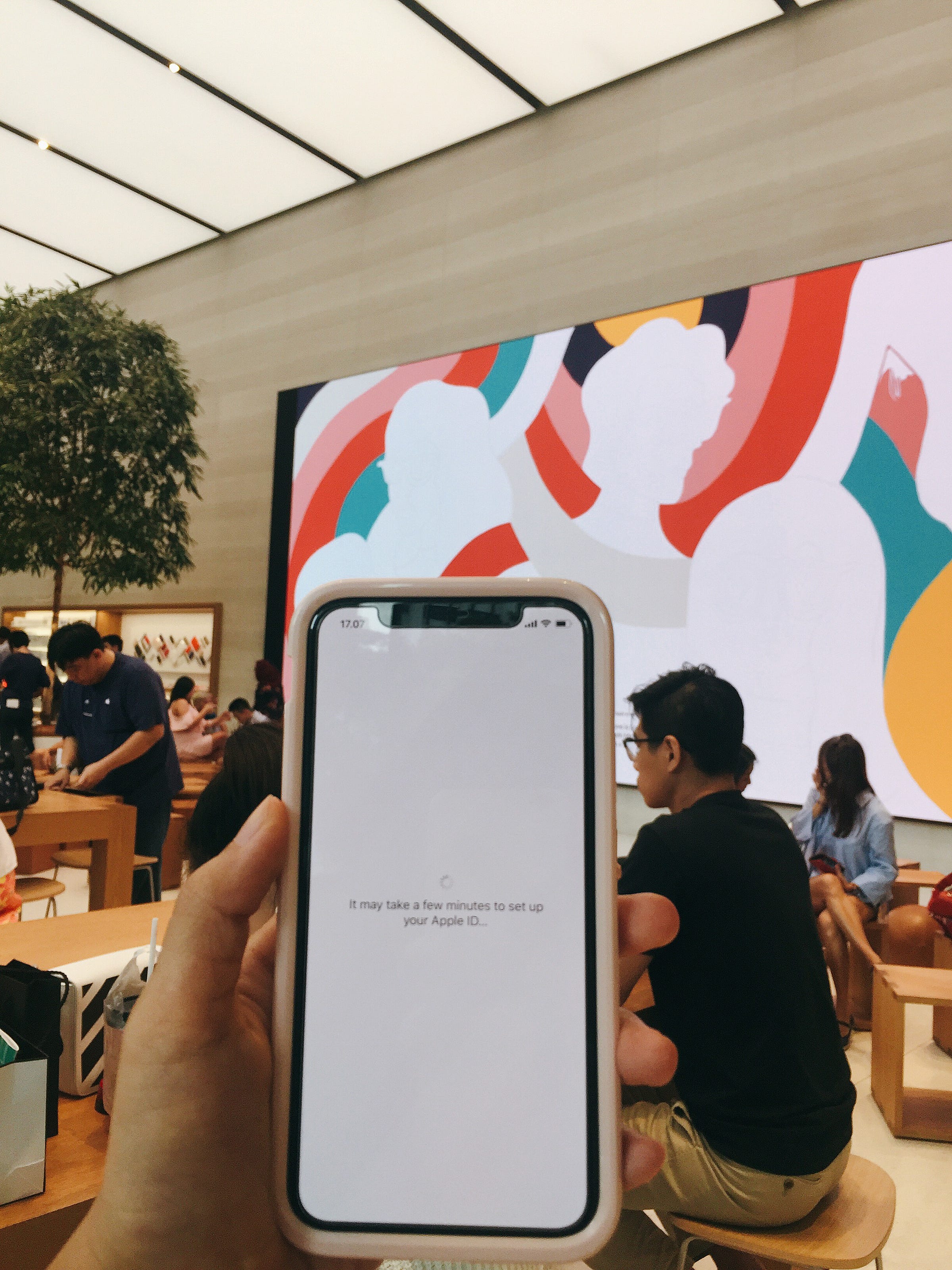 First Time Camping out for an iPhone