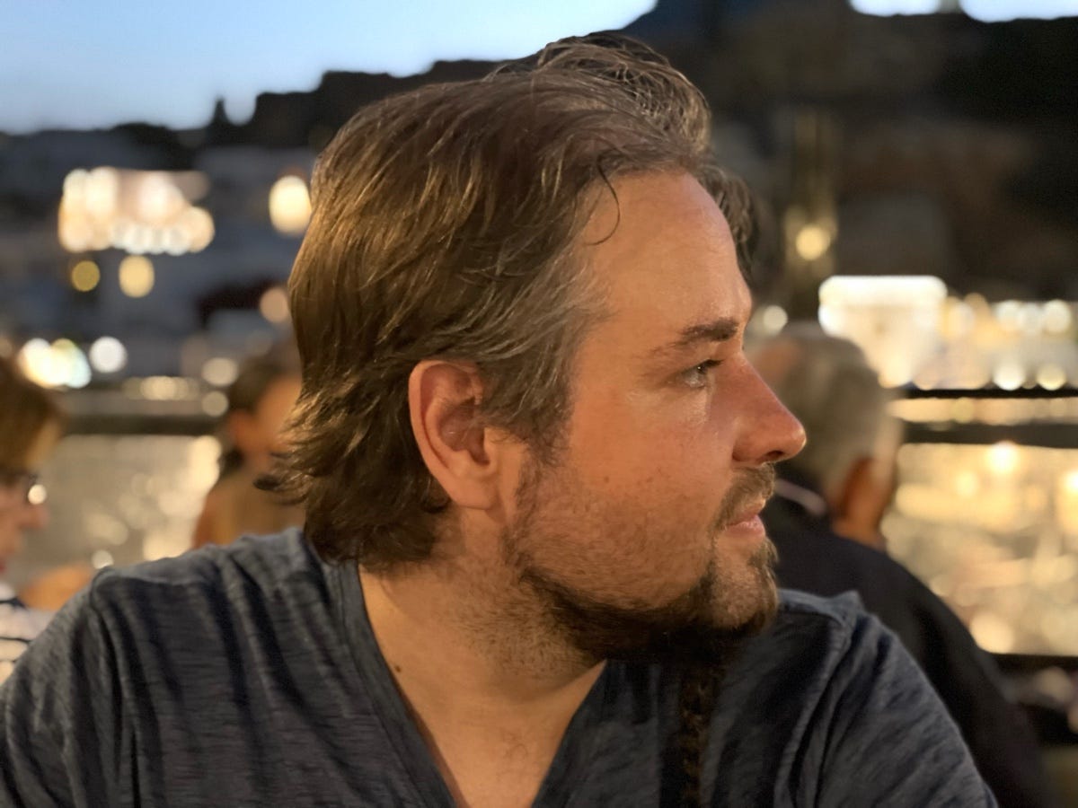 Andrew Petrus – Medium