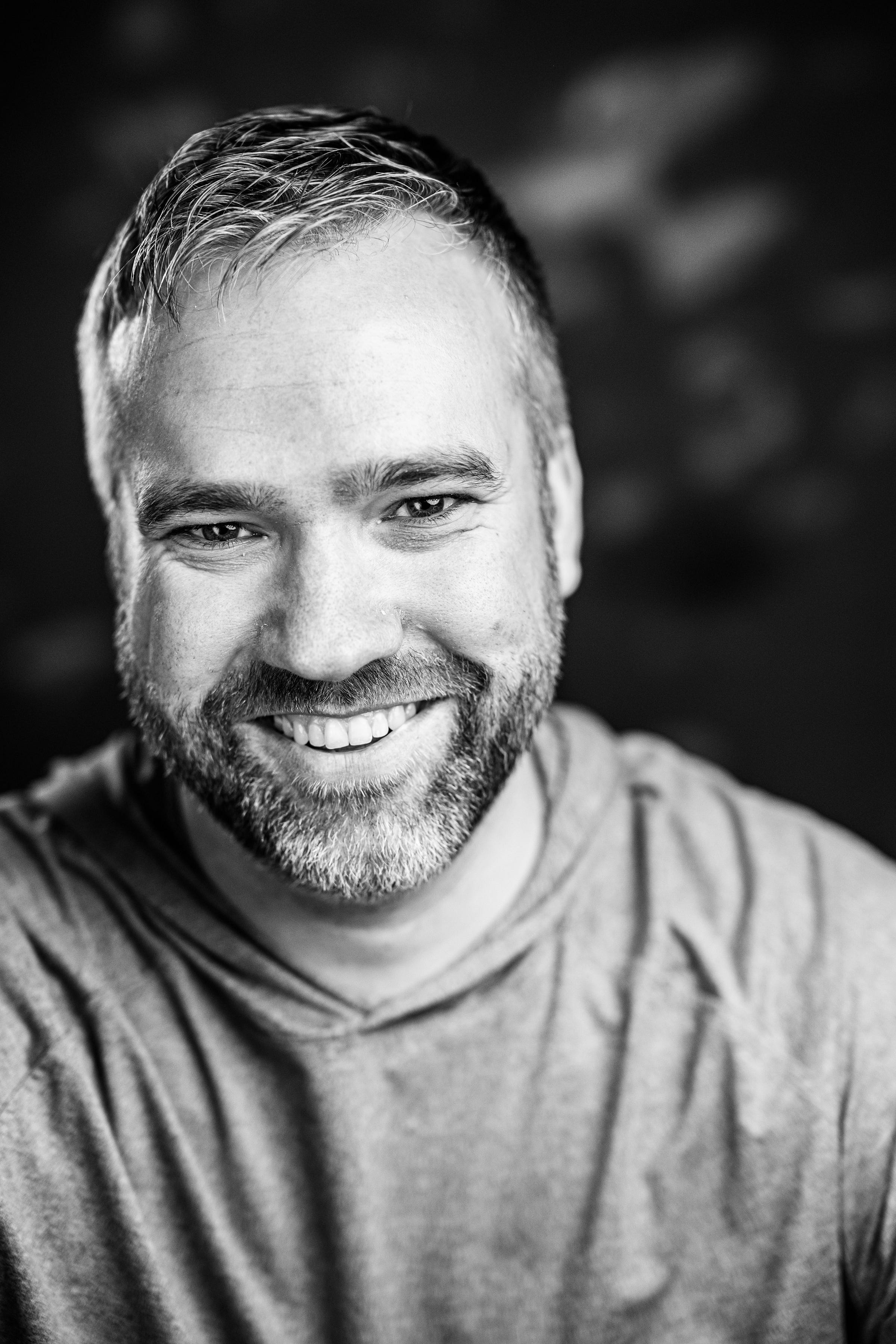 Steven Sommer – Medium