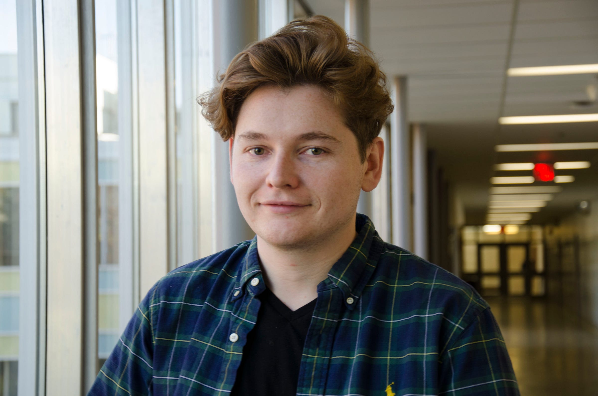 Adam Szigeti – Medium