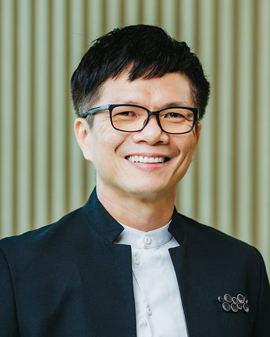 Michael Low – Medium