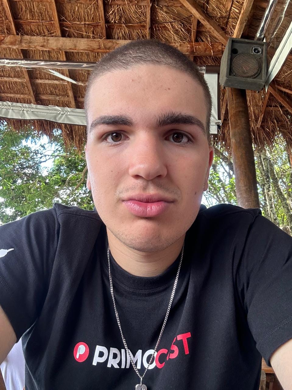 Lucas Murback – Medium