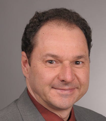 Oliver Edelmann – Medium