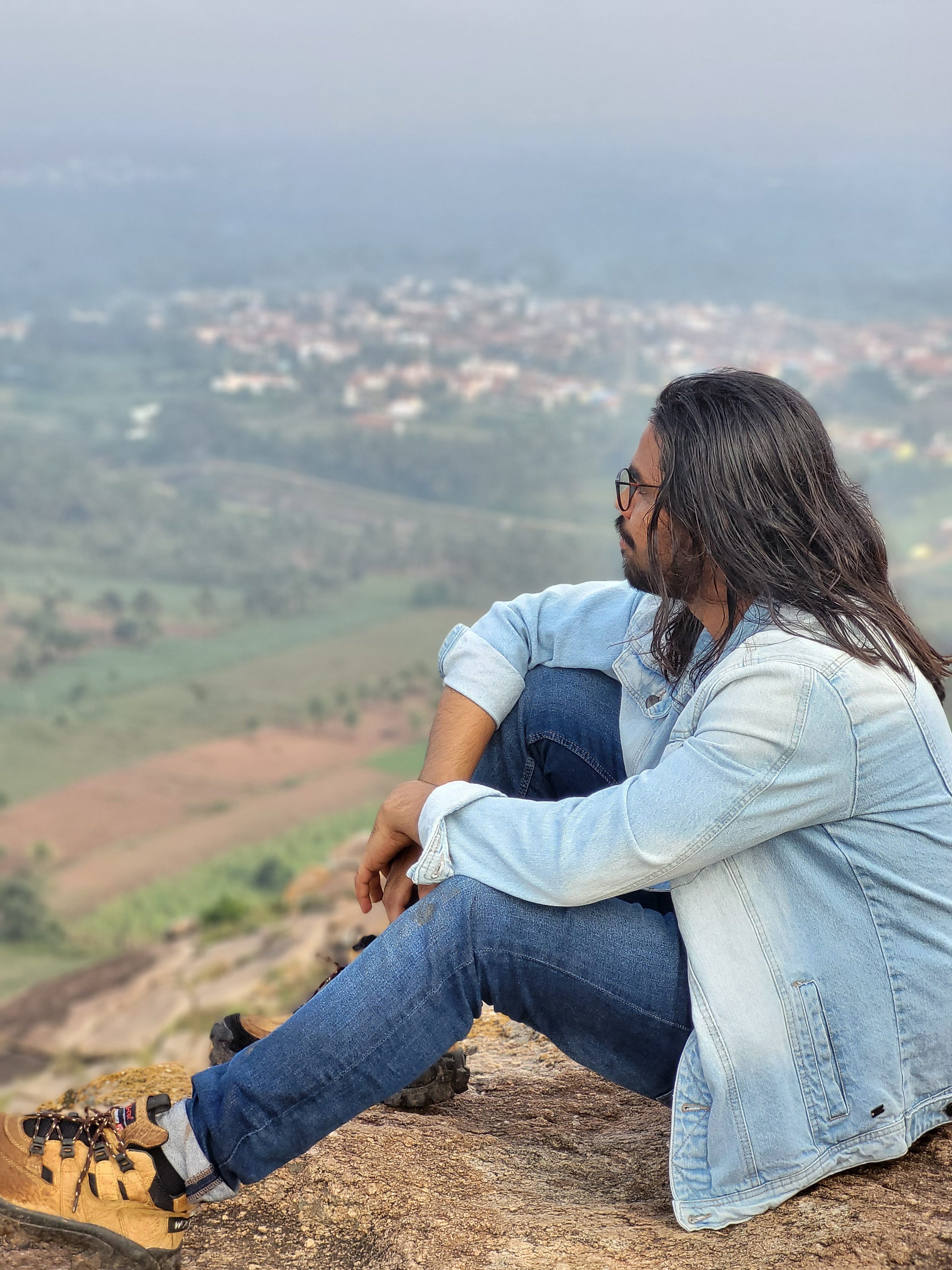 Irfan Mansuri – Medium