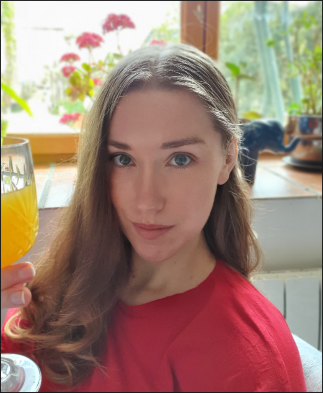 Esme Harlow – Medium