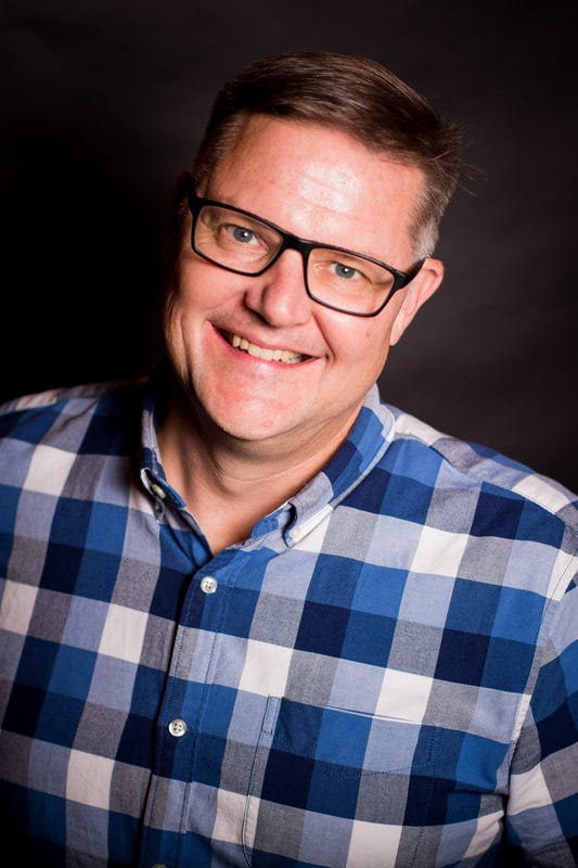 Randy Hawthorne – Medium