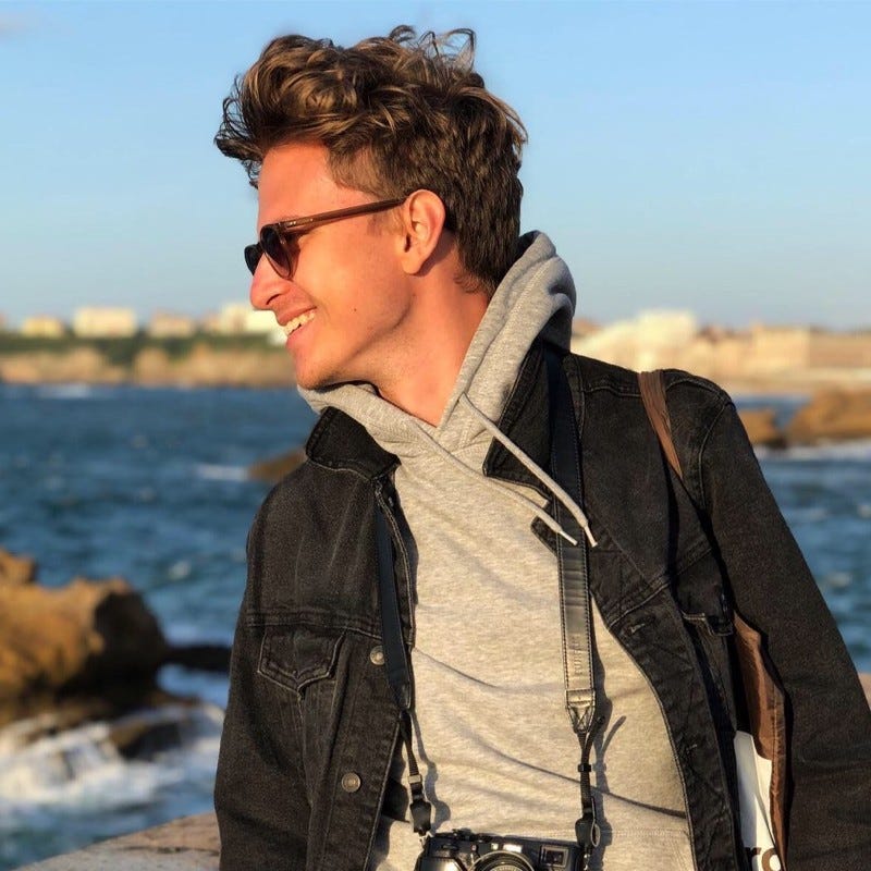 Nik Shevchenko – Medium