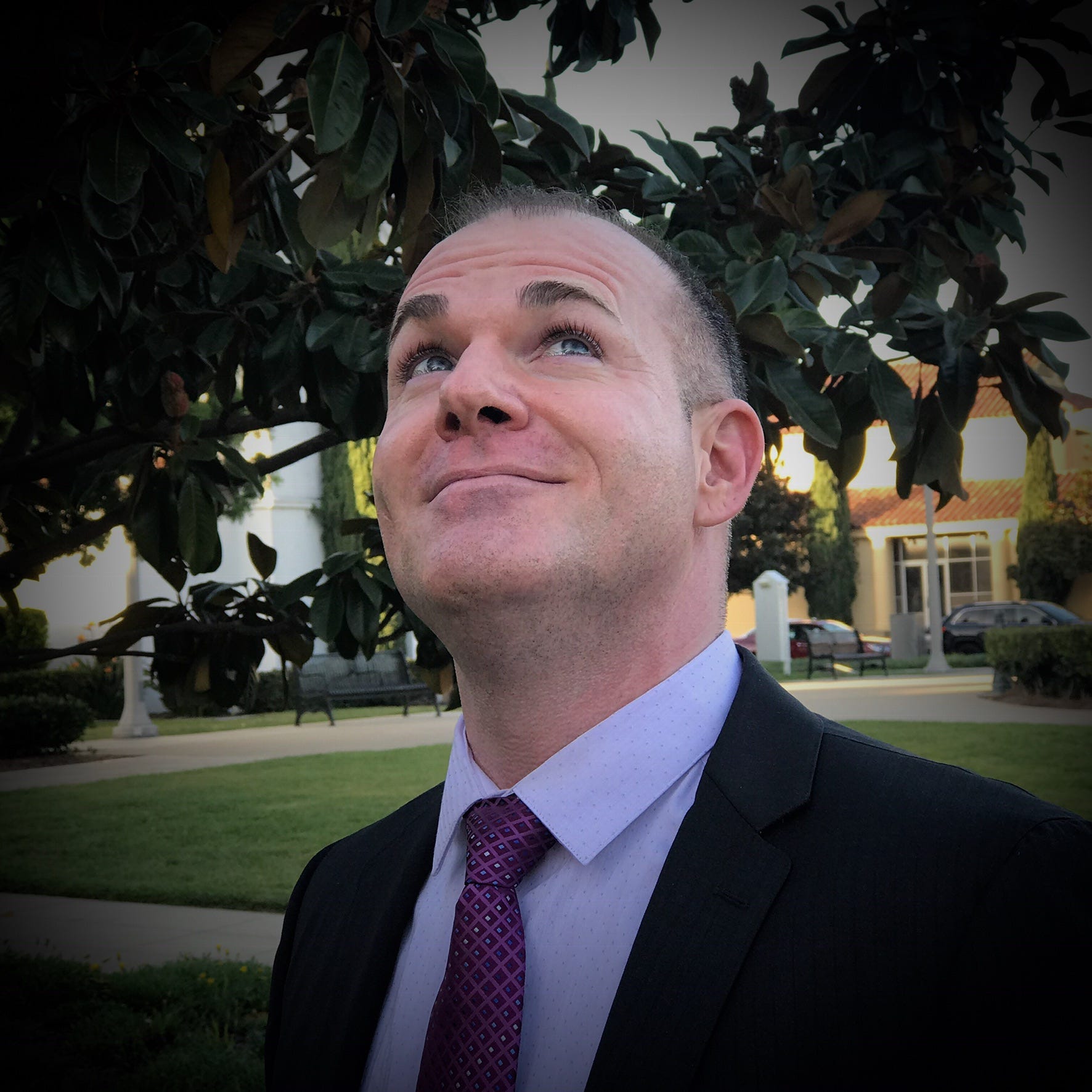 Peter Wayne – Medium