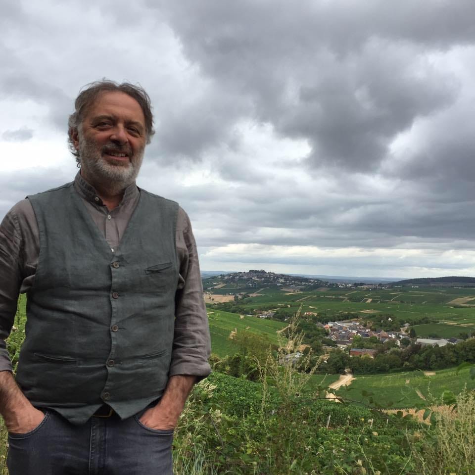 Angelo Peretti – Medium