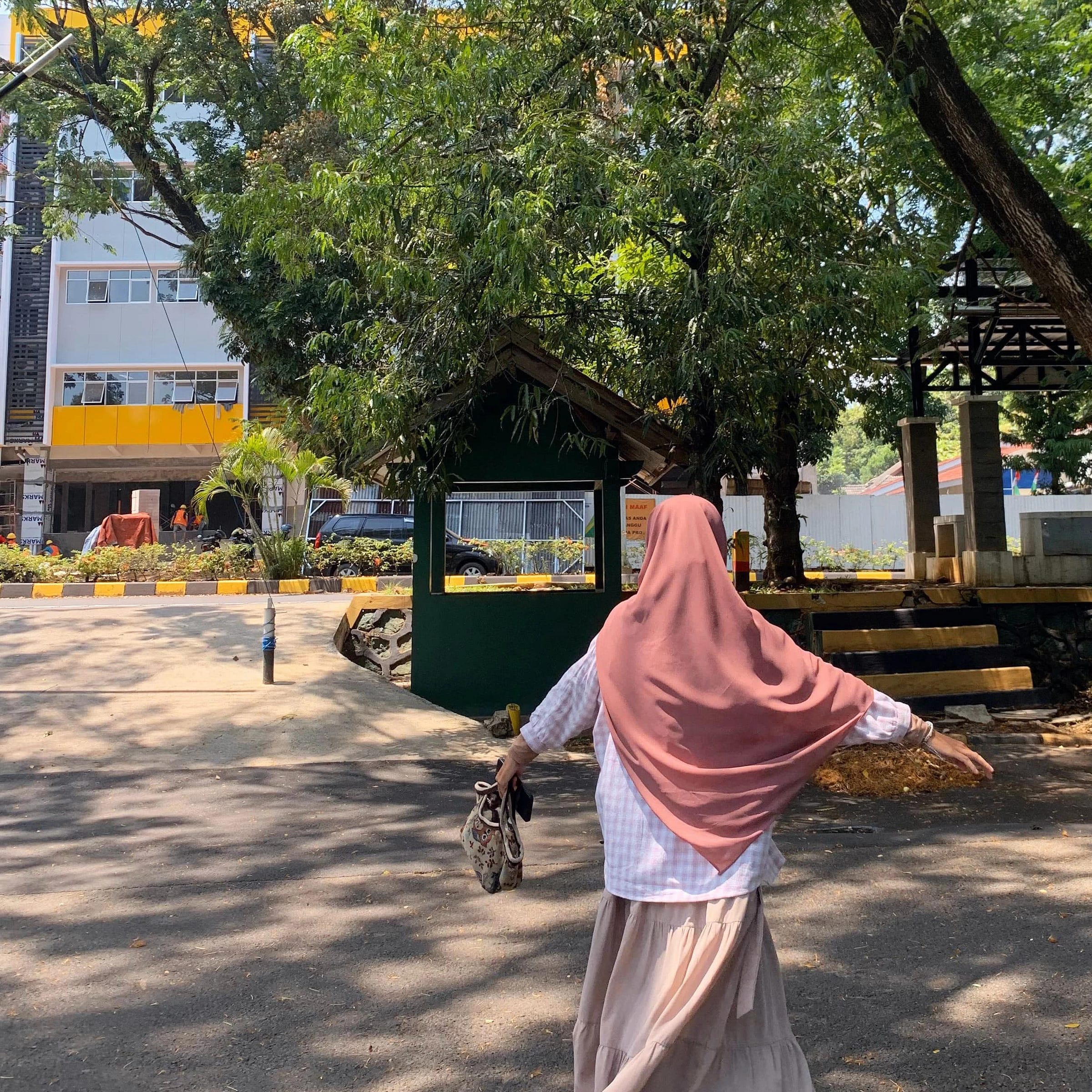 Hanif Widyastuti Nur Rohmah – Medium