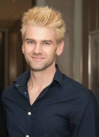 Dr. Nathan Lang-Raad – Medium