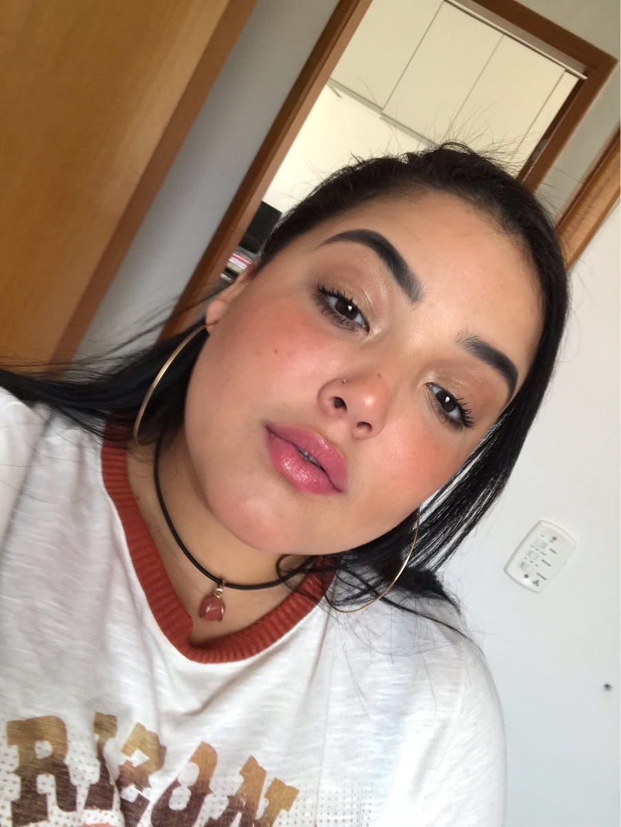 Luana Leal – Medium