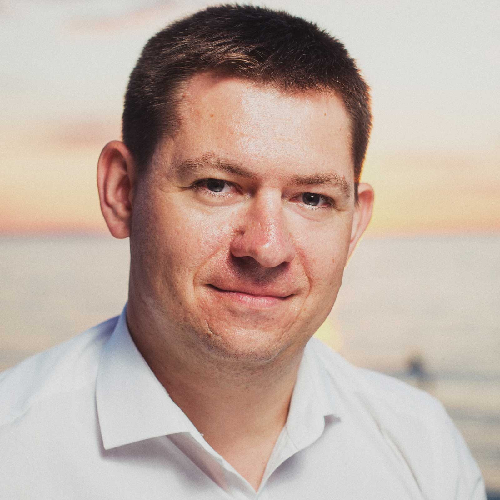 Oleksandr – Medium