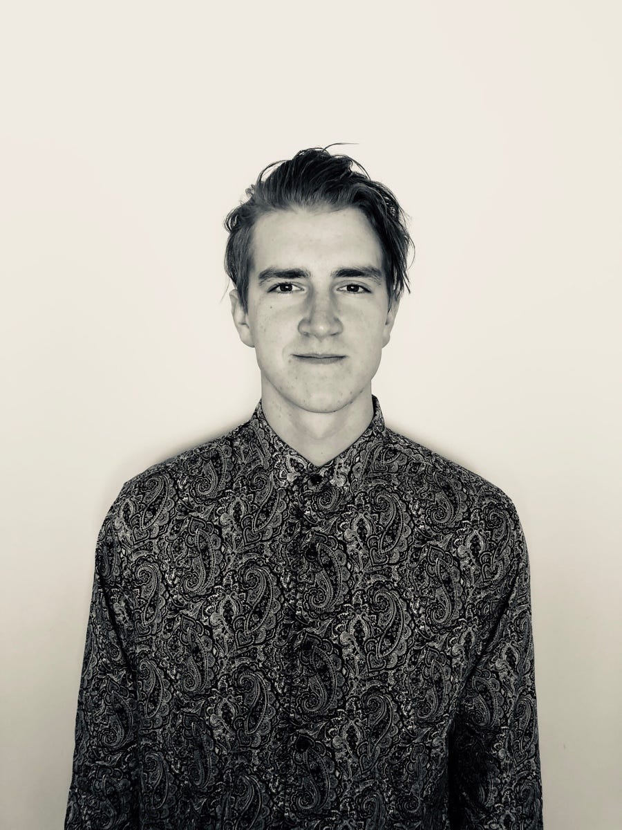 Florian Suess – Medium