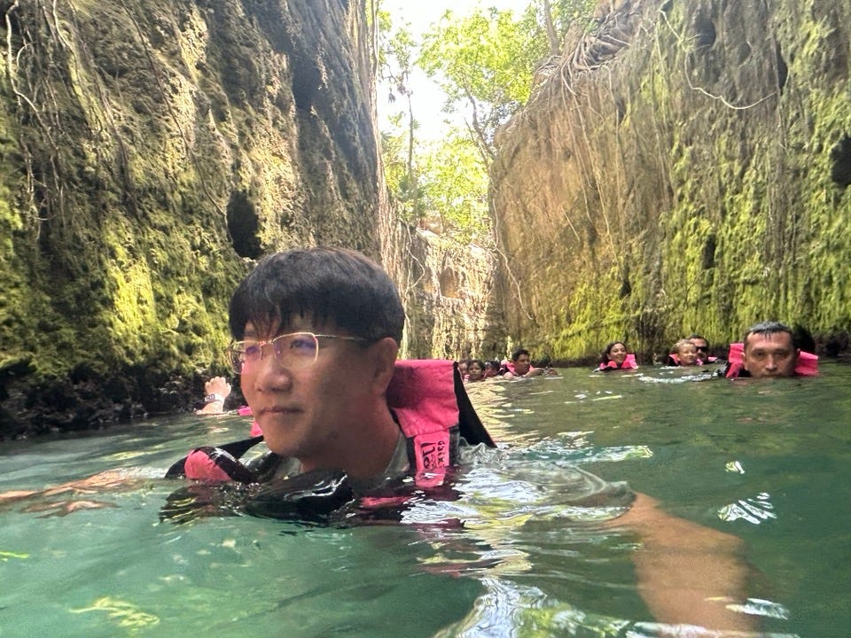 Curtis Yang – Medium