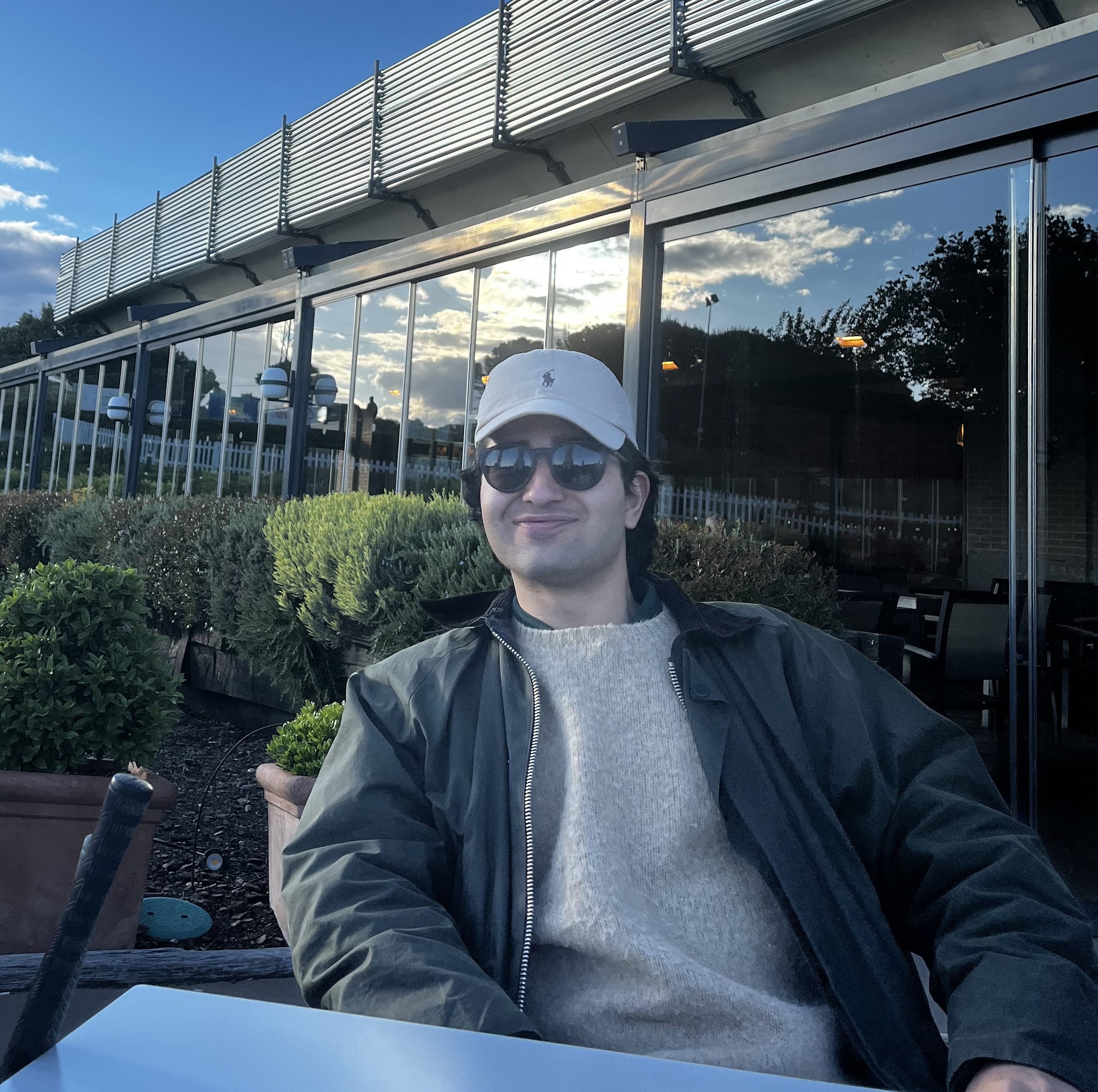 Alejandro Cerro – Medium