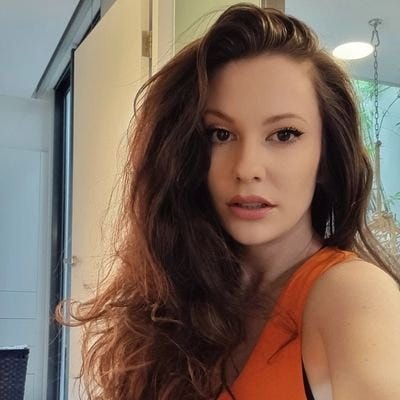 Jess Macdonald – Medium