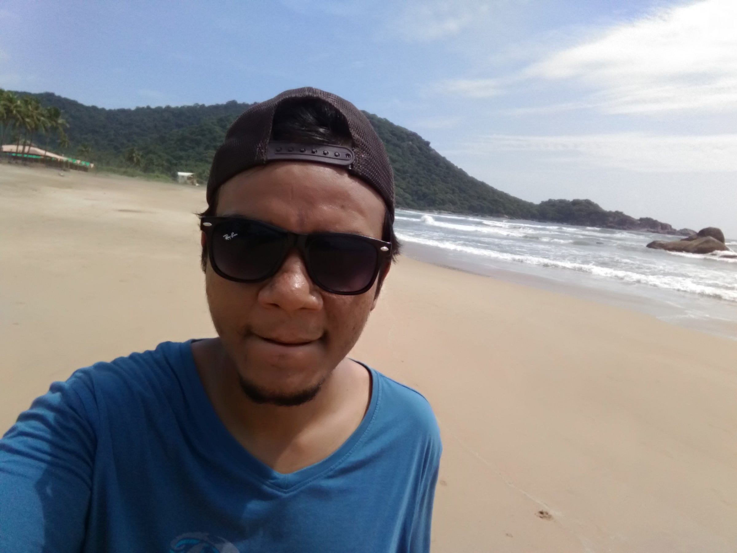 Daniel Hogg – Medium