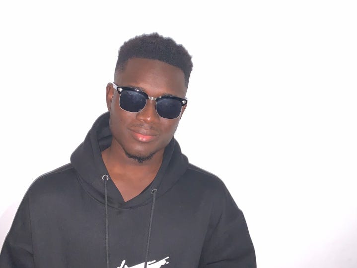 Yhang Mhany – Medium