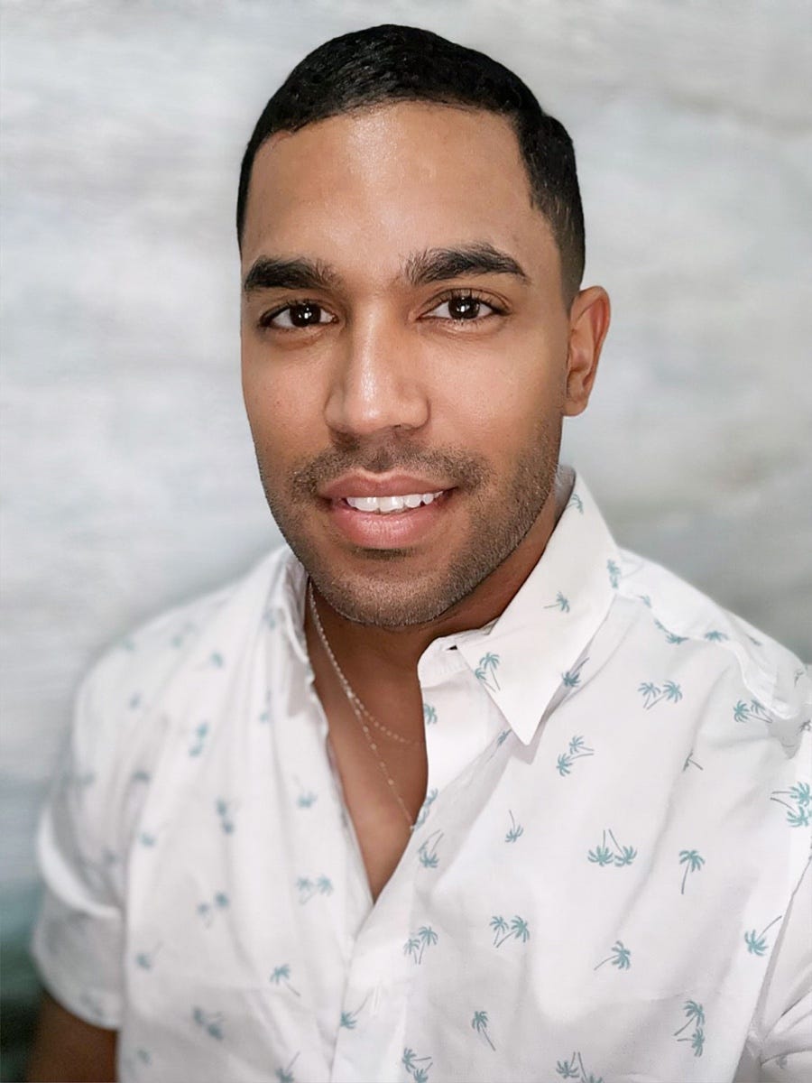 Alex R. Ramos – Medium