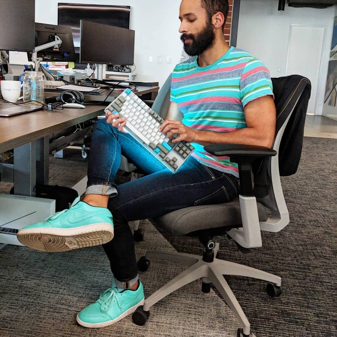 Tarik Hamilton – Medium