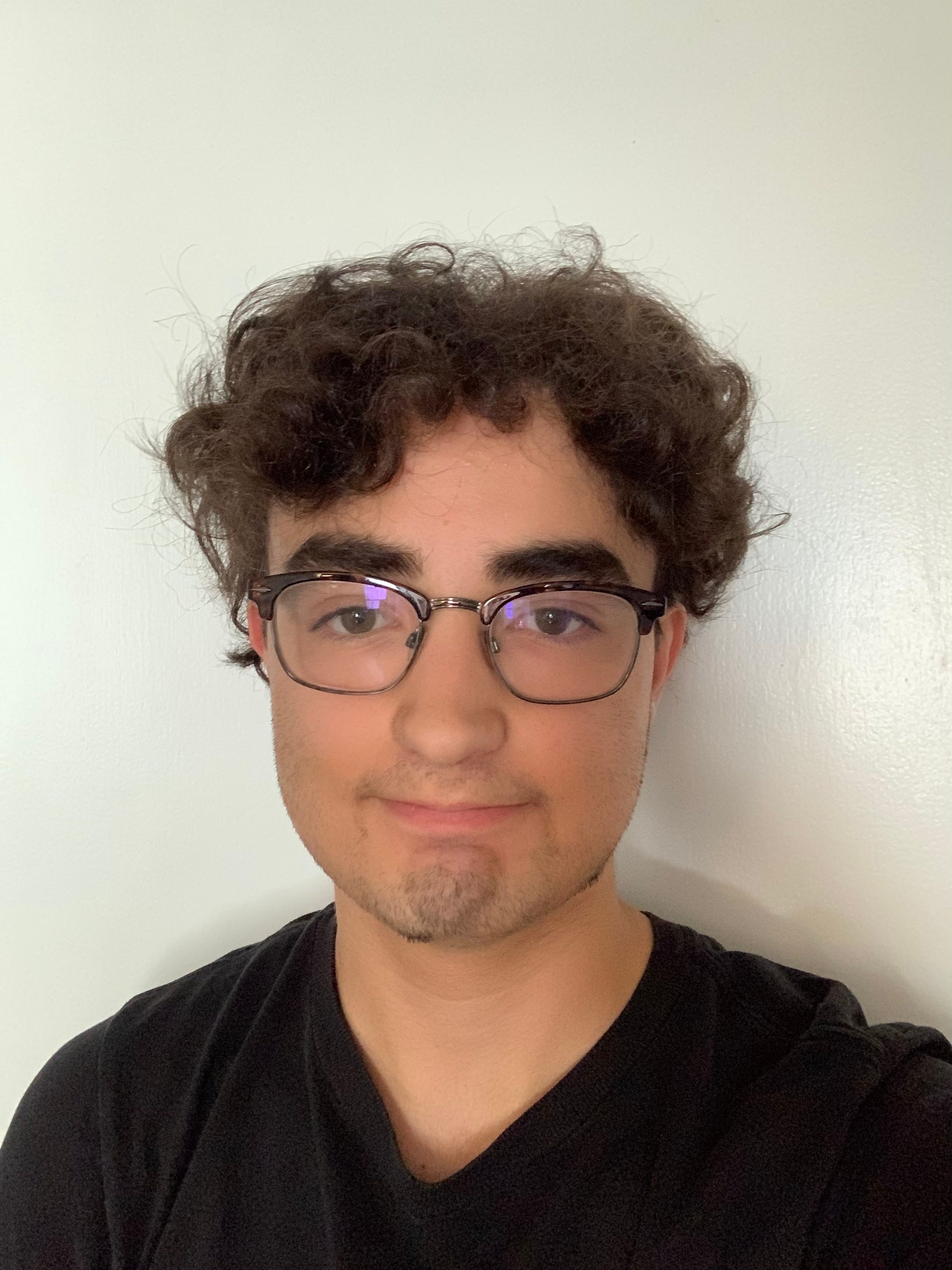 Fernando Salas – Medium