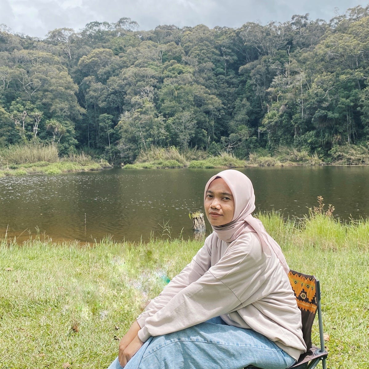 Yulia Gita – Medium