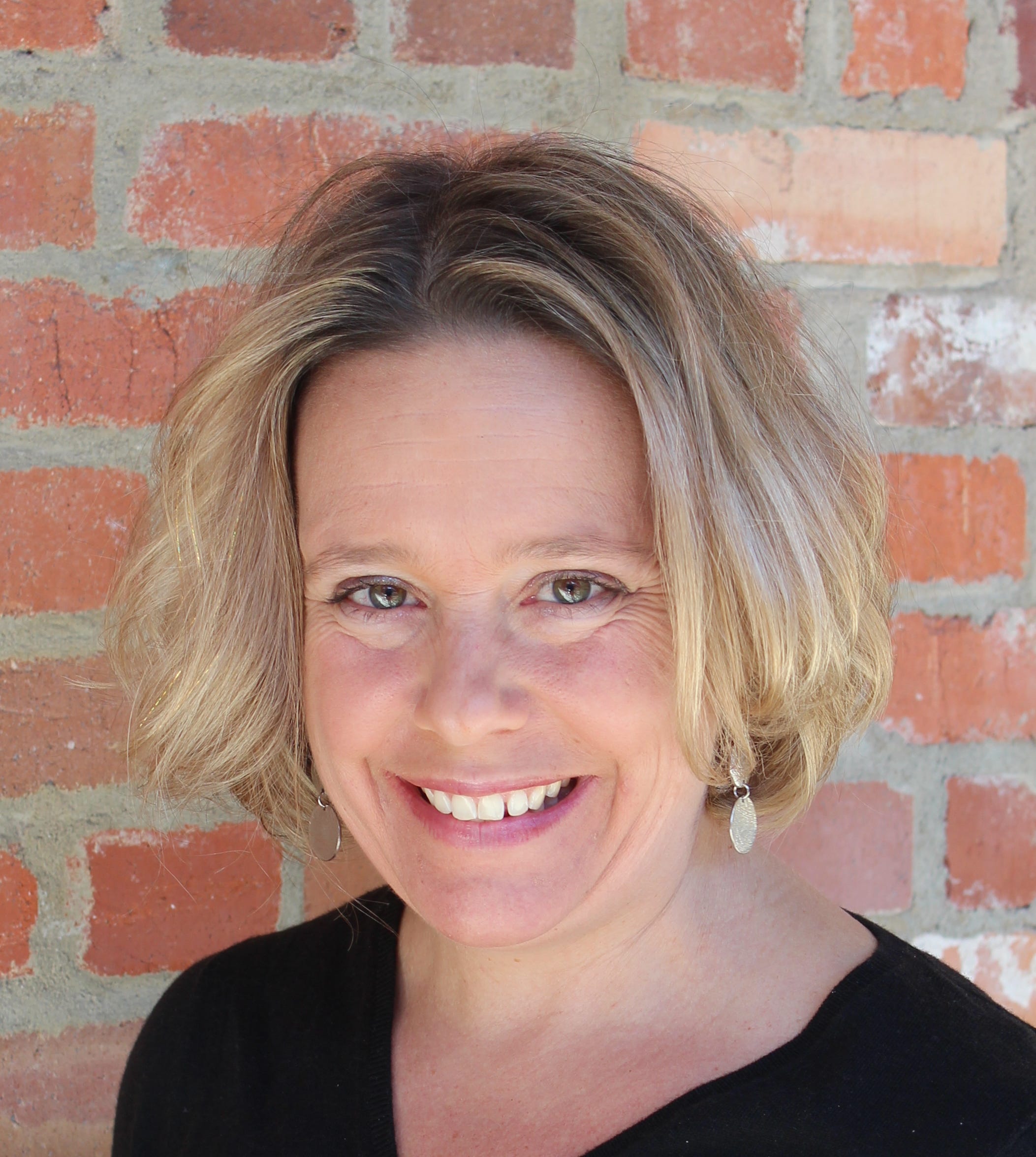 Kelly Harris Perin – Medium