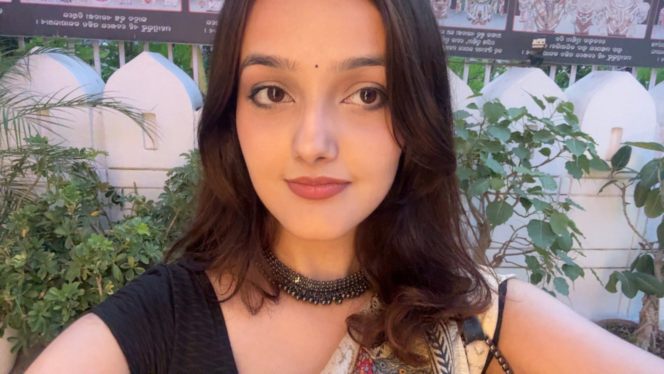 Aahooti Subedi – Medium