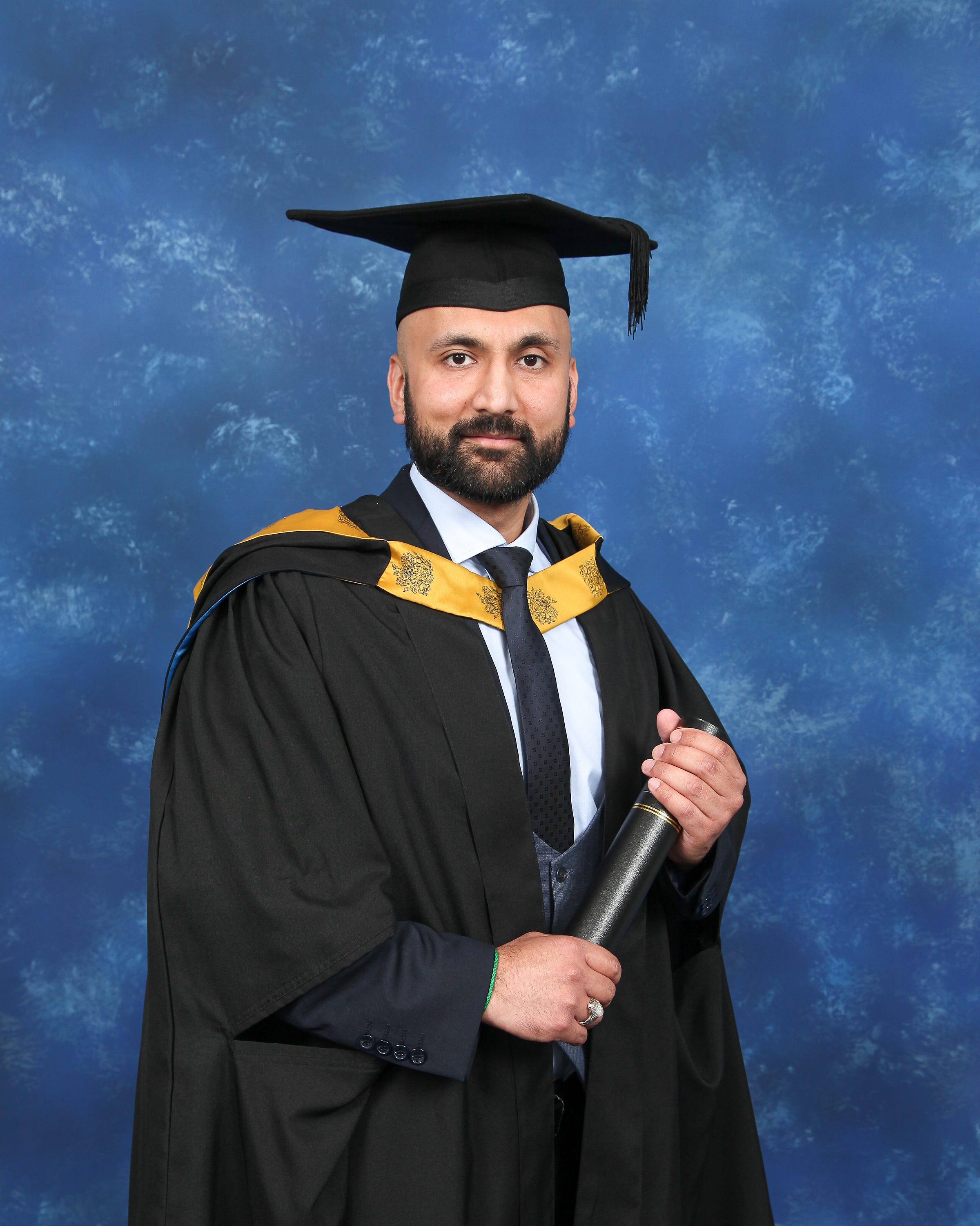 Dauood Masaud – Medium