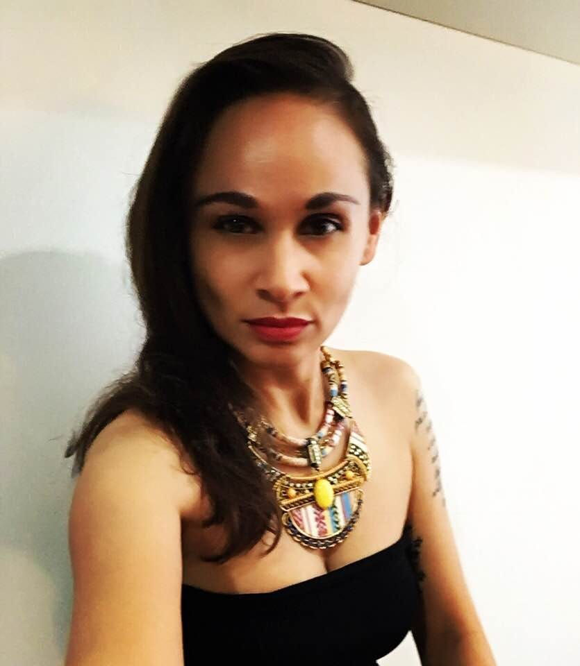 Sharon Ndoen – Medium