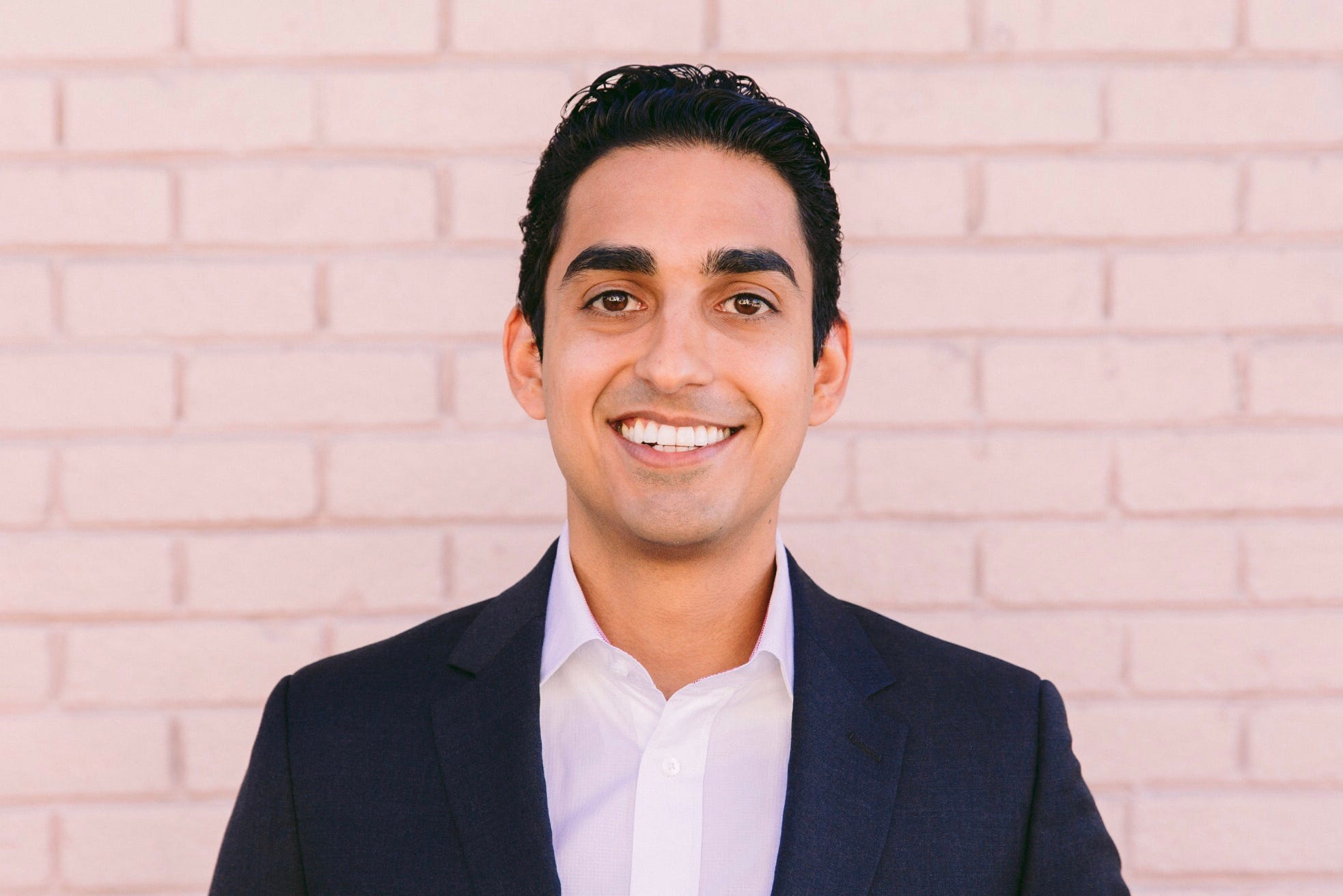 Gurtej Gill – Medium