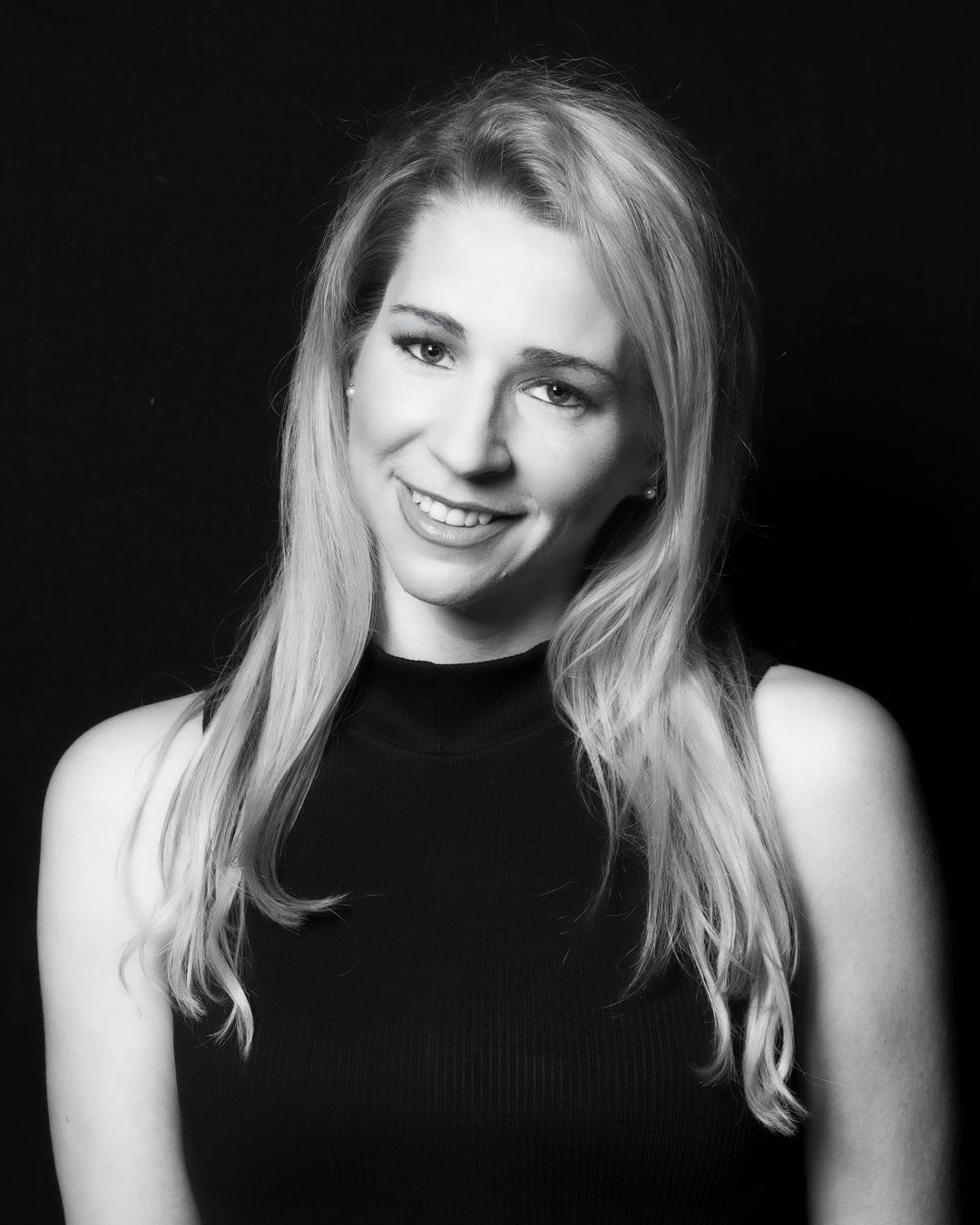 Erica Waxer – Medium