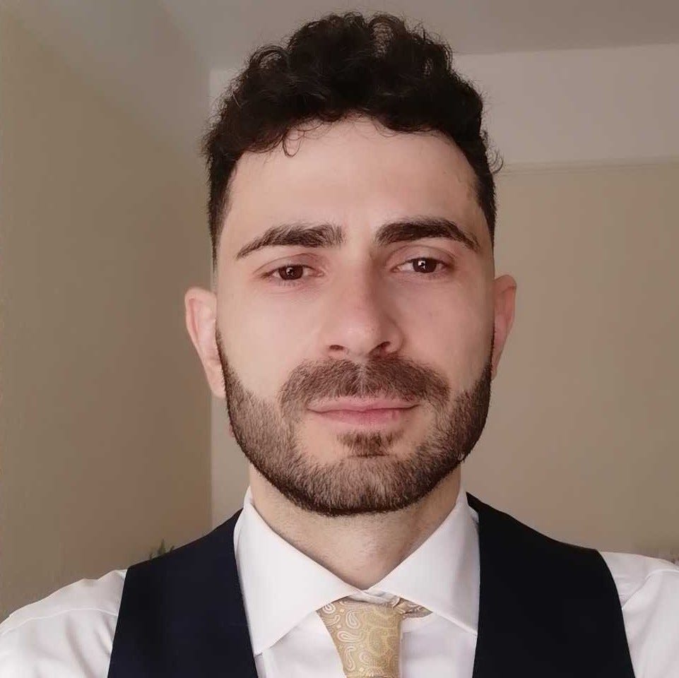 Stefan Stoyanov – Medium