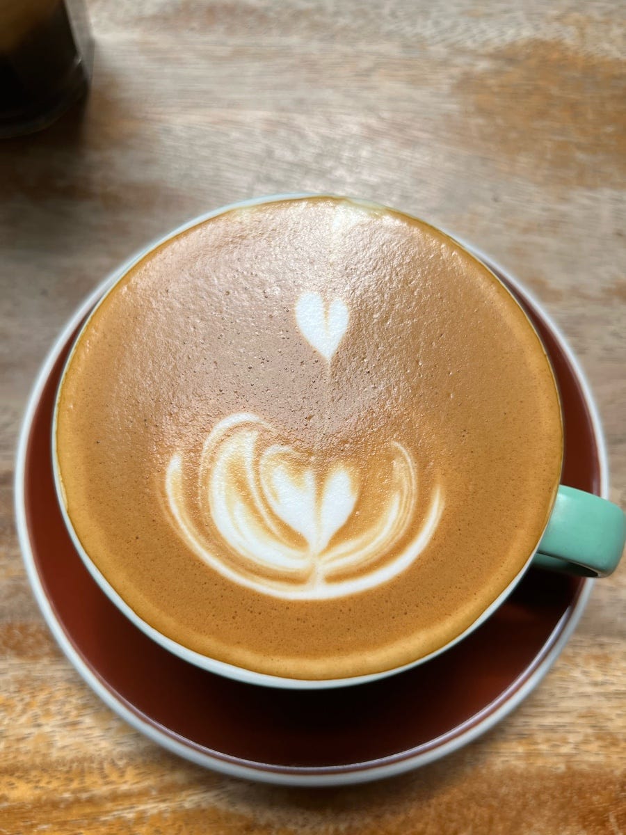 Iced latte with two sugars – Medium