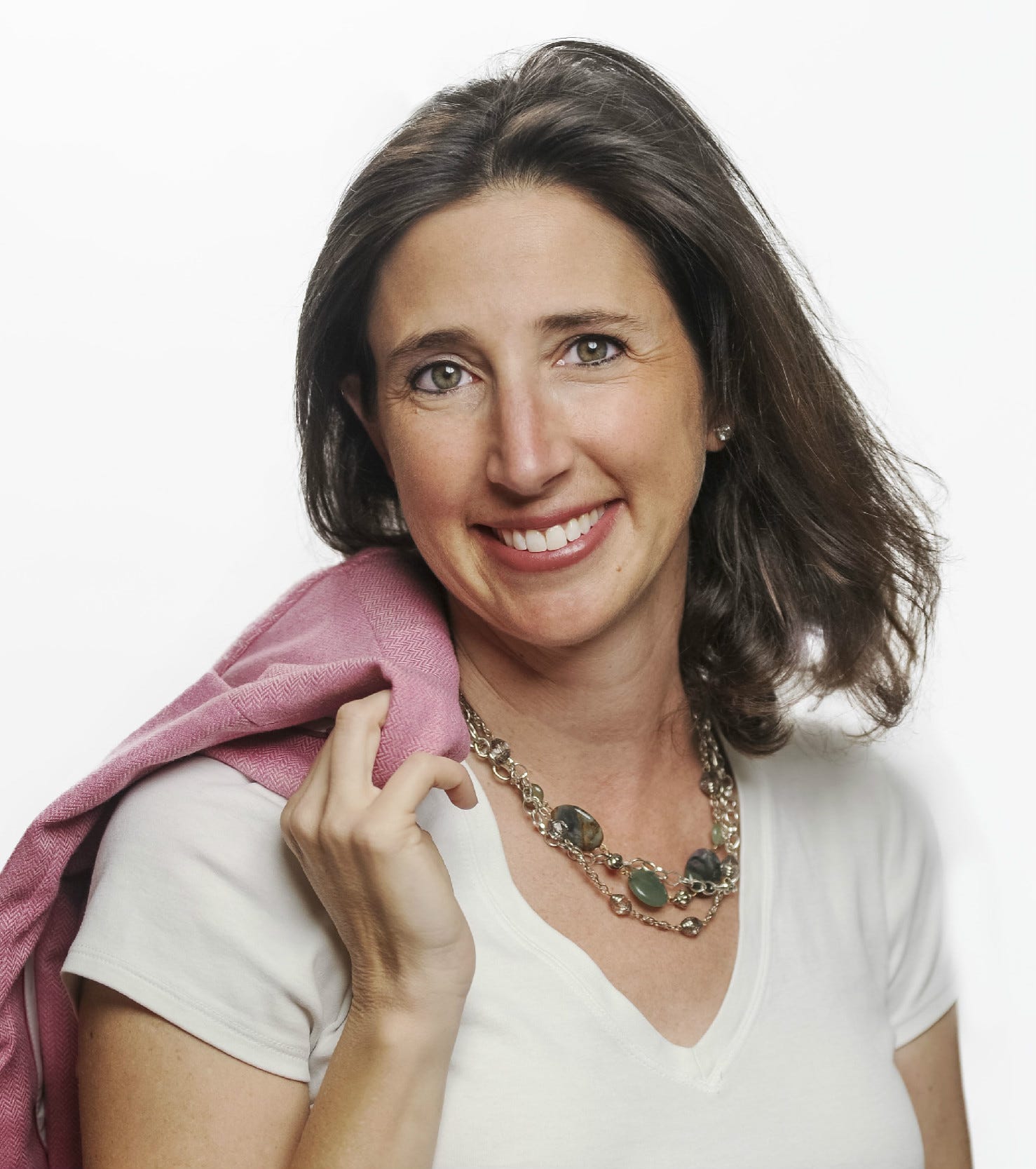 Alison Wagonfeld – Medium