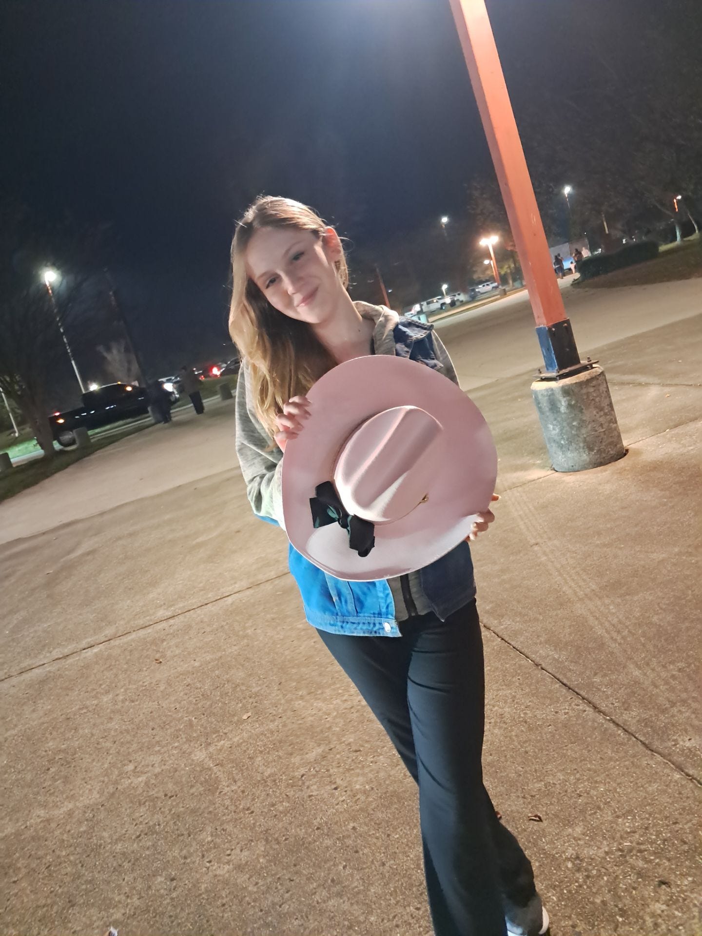 Eva Turner – Medium