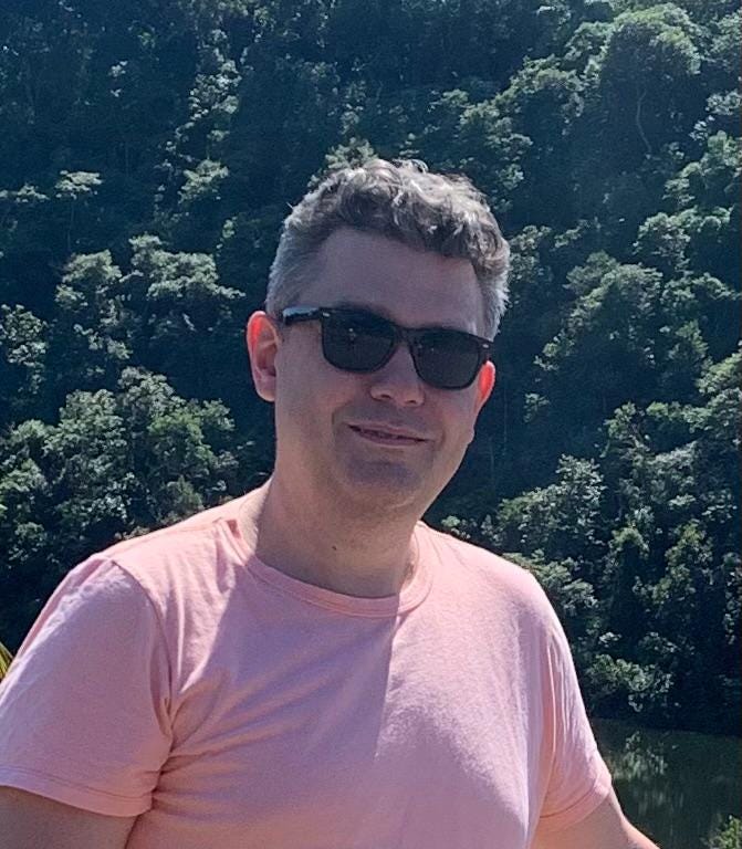 Dernival Vasconcelos – Medium