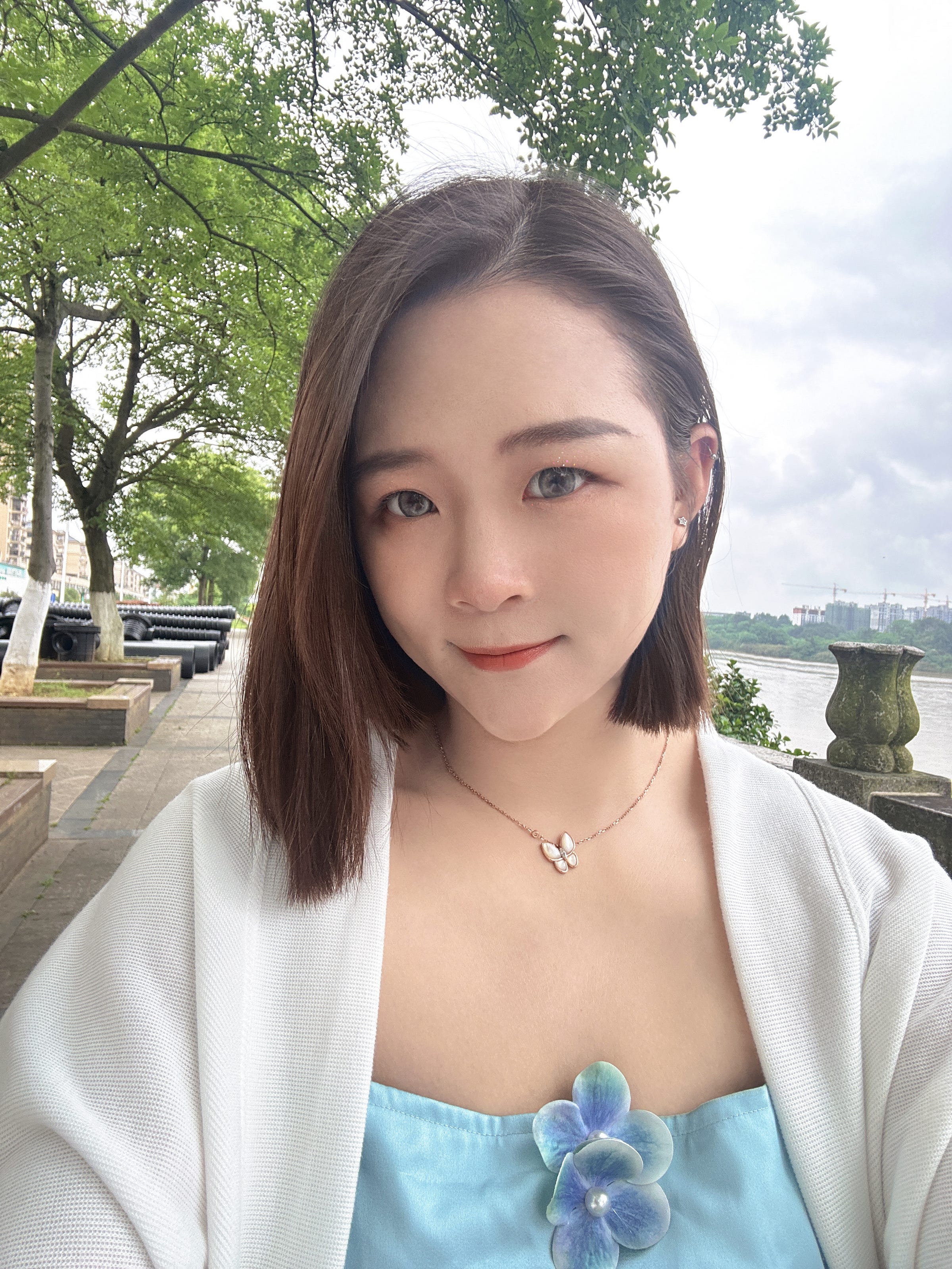 Mavis – Medium