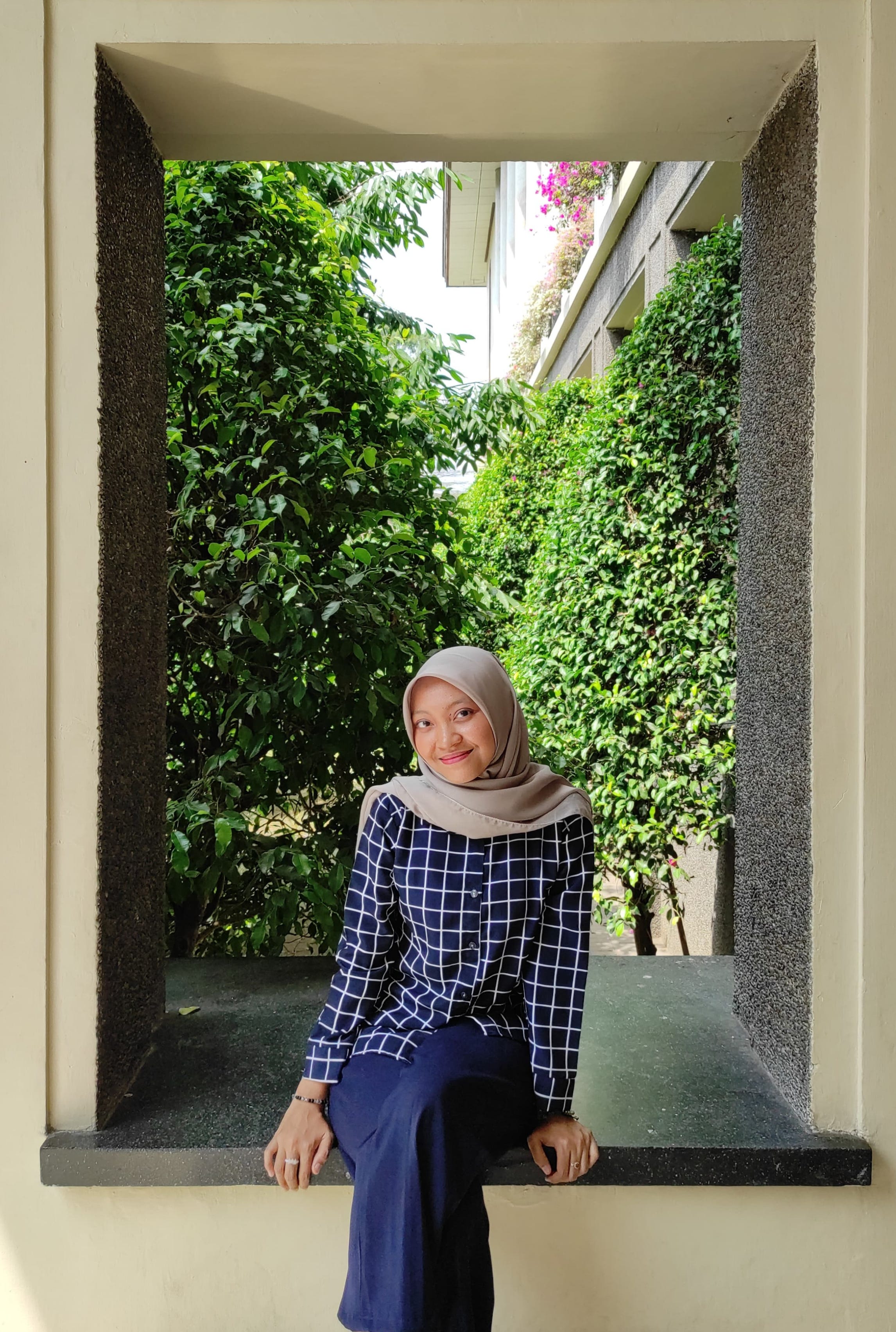 Ismia Wulandari – Medium