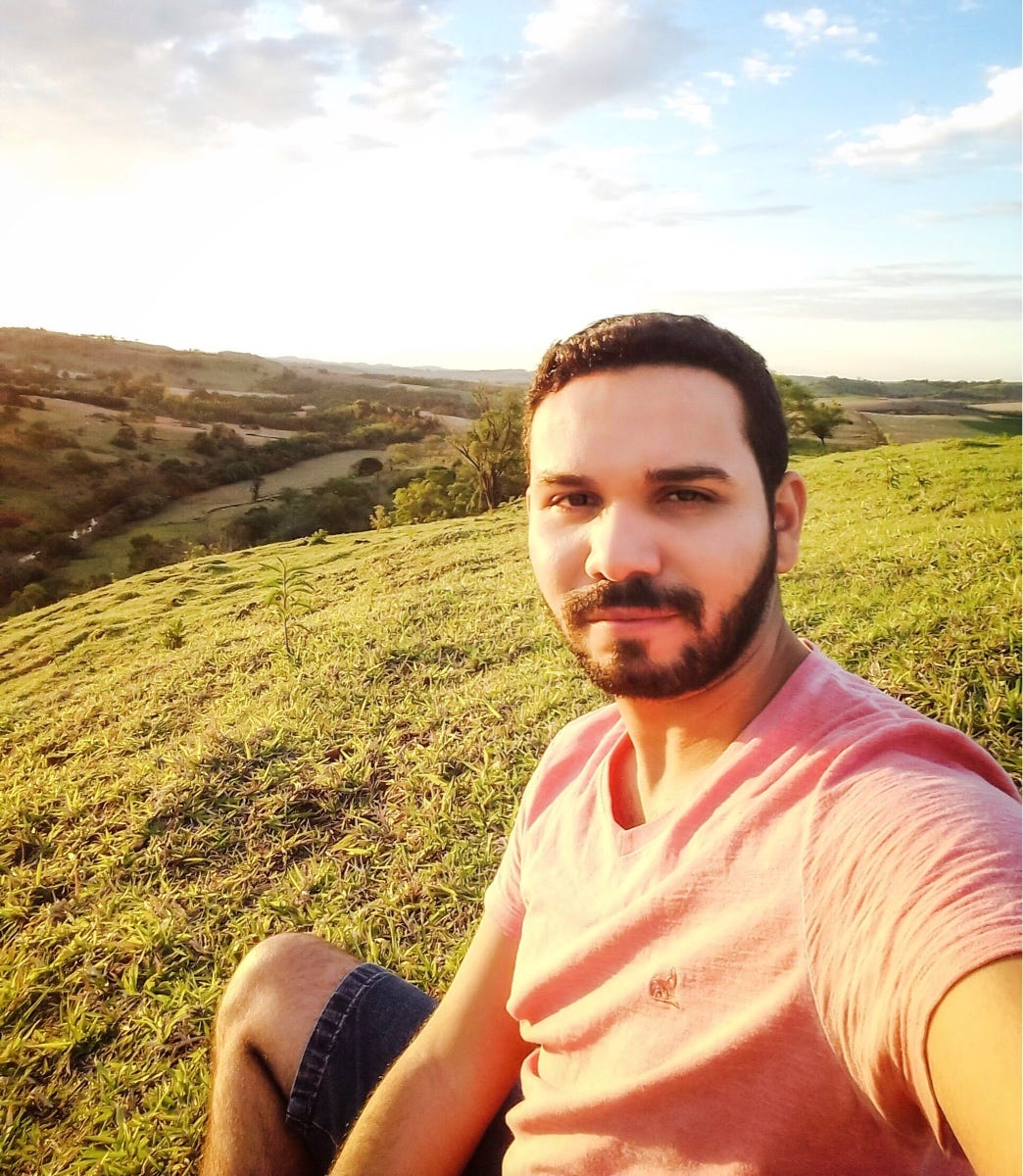 Alexandre Almeida – Medium